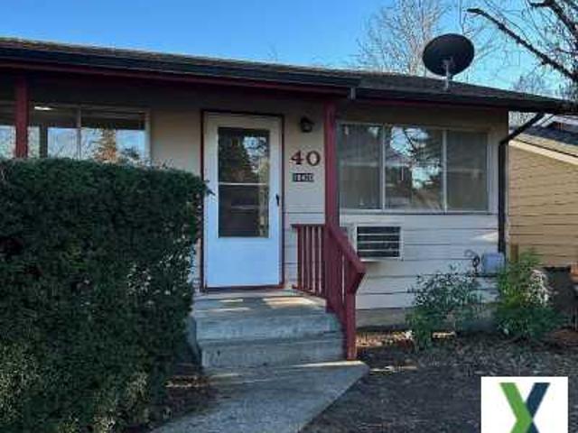 2 bd, 1 ba, 903 sqft Home for rent Sherwood, Oregon