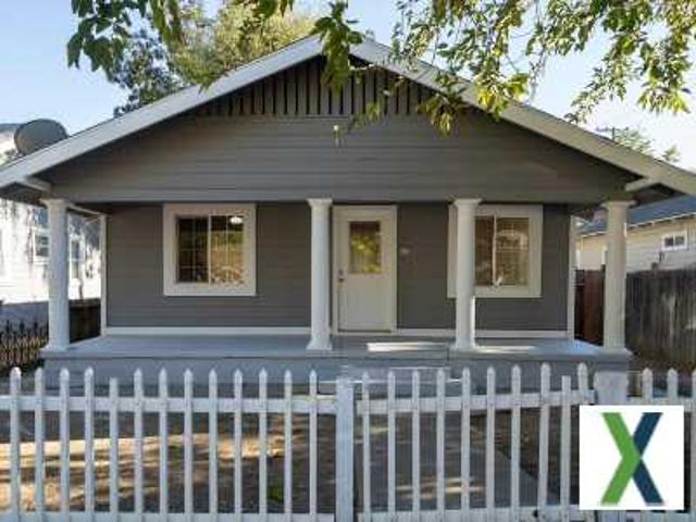 2 bd, 1 ba, 912 sqft Home for sale Tracy, California