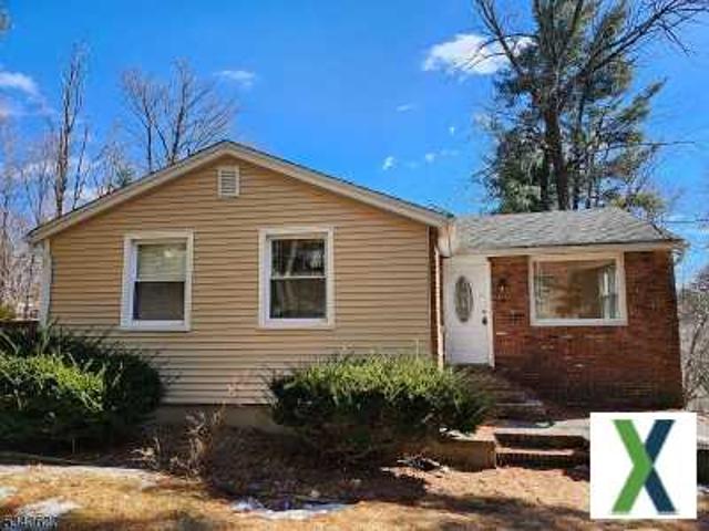 2 bd, 1 ba, 985 sqft Home for sale West Milford, New Jersey