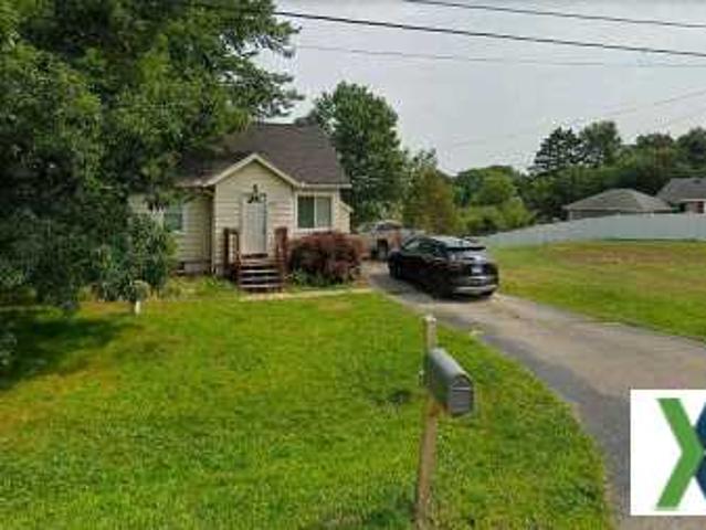 2 bd, 1 ba, 1411 sqft Condo for sale Waterford, Michigan