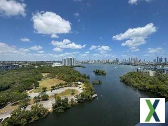 2 bd, 2 ba, 1108 sqft Condo for sale North Miami Beach, Florida