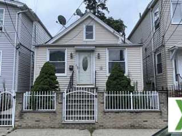 2 bd, 2 ba, 1525 sqft Home for sale Passaic, New Jersey