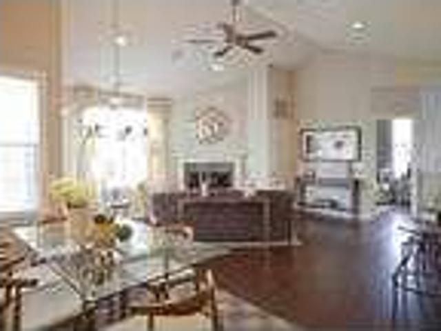 2 Bd 2 Ba Available $1782/Month