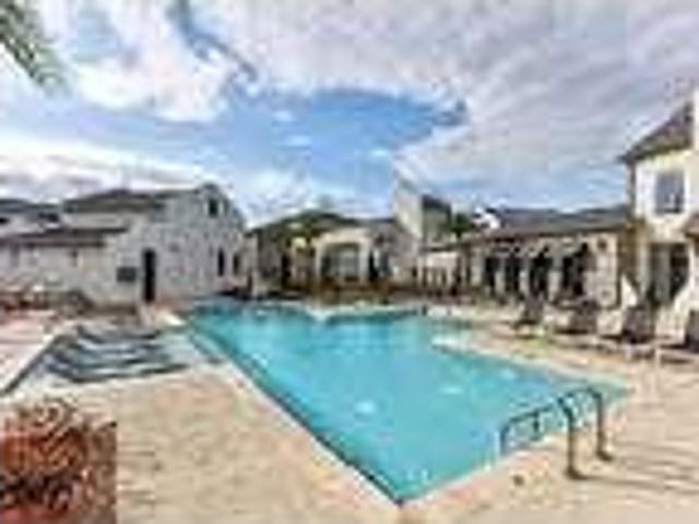 2 BD 2 BA For Rent