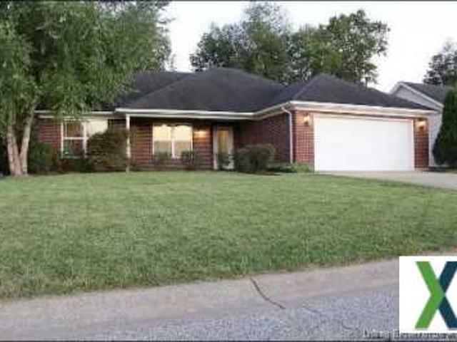 2 bd, 3 ba, 1483 sqft Home for sale Jeffersonville, Indiana