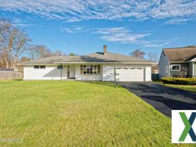 2 bd, 3 ba, 1504 sqft Home for sale Albany, New York