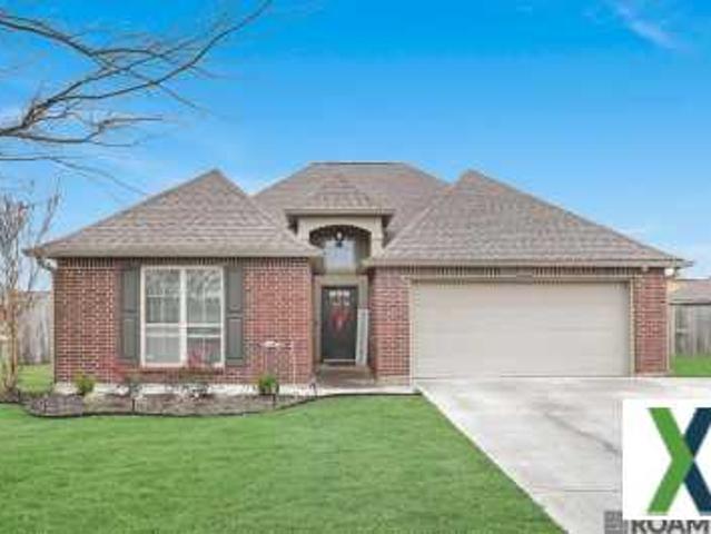 2 bd, 3 ba, 1648 sqft Home for sale Prairieville, Louisiana