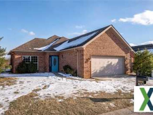 2 bd, 3 ba, 1796 sqft House for sale Jeffersonville, Indiana