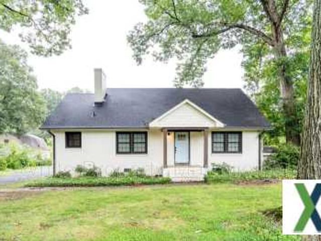 2 bd, 3 ba, 2050 sqft Home for rent Mint Hill, North Carolina