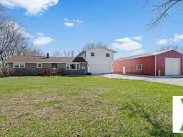 4 bd, 3 ba, 2450 sqft Home for sale Hollister, California