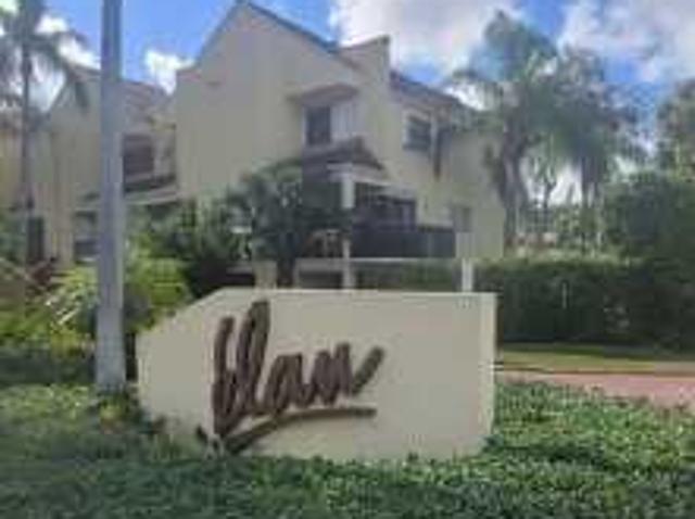 2 bd, 3 ba, 939 sqft Townhome for sale The Crossings, Florida