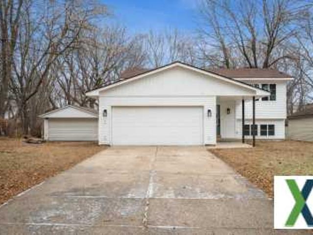 3 bd, 3 ba, 2394 sqft Townhome for rent Middletown, Delaware