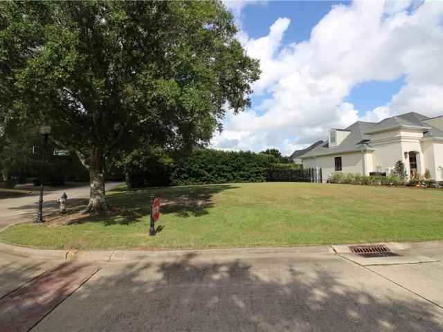 2 Bear Creek Drive