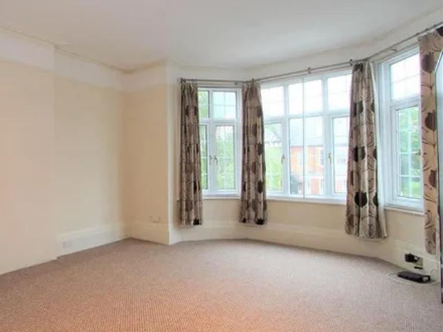 2 Beaufort Road, London, W5 3EA, United Kingdom | 5 bed apartment for rent #138472923 | Rentberry