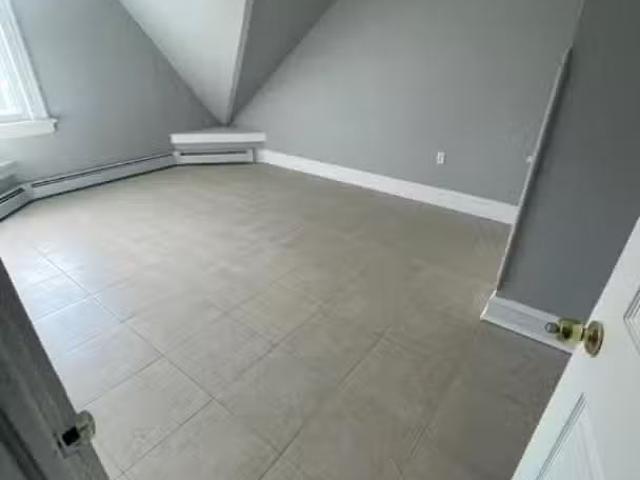 2 Bed/1 Bath Unit in Paterson, NJ $1600/mo 200 Rosa Parks B.