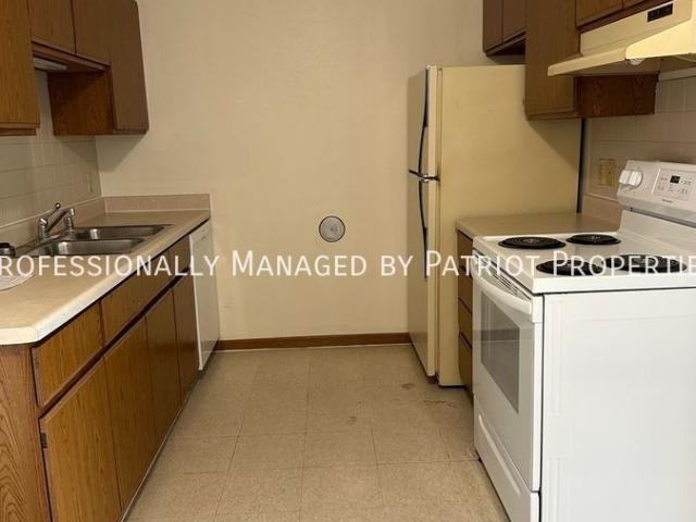 2 Bed / 1 Bath at Arena Apartments