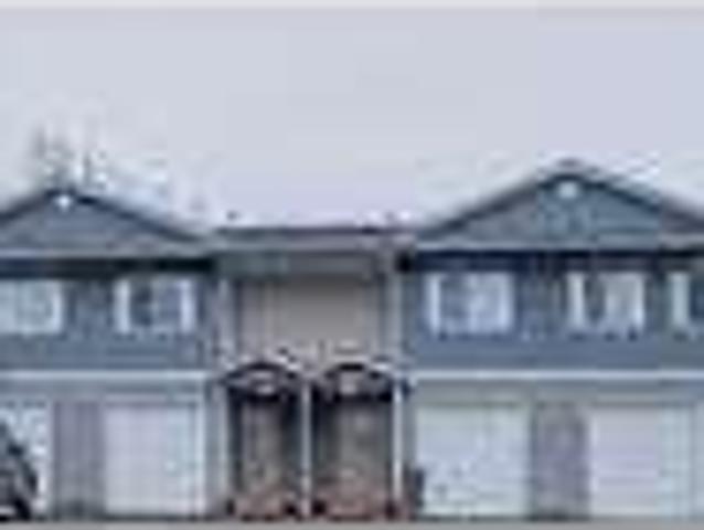 2 Bed/2 Bath Townhouses with Garage