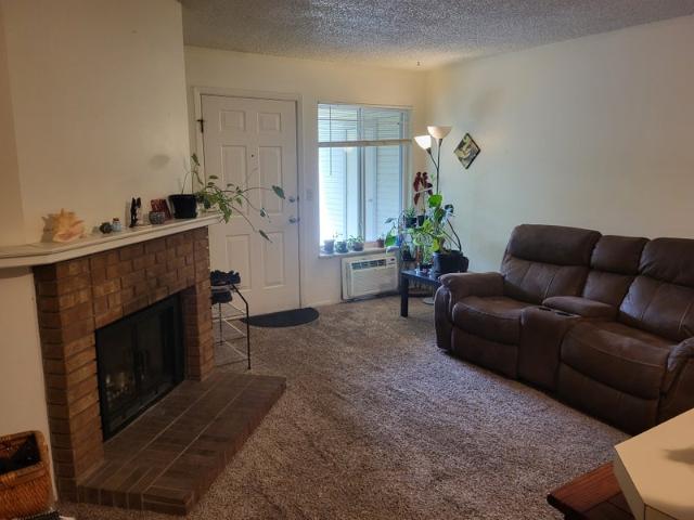 2 Bed/2 Bath Near Edora Park