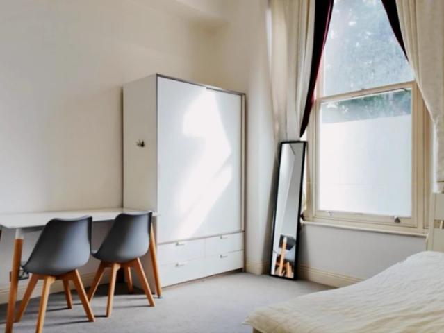 2 Bed 1 Bath 3 5A