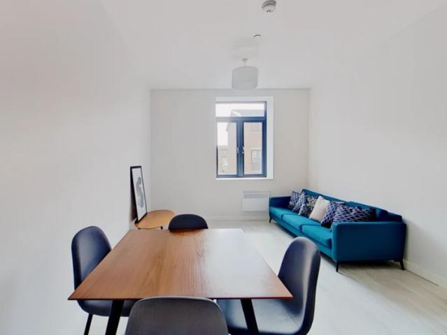 2 Bed 1 Bath
