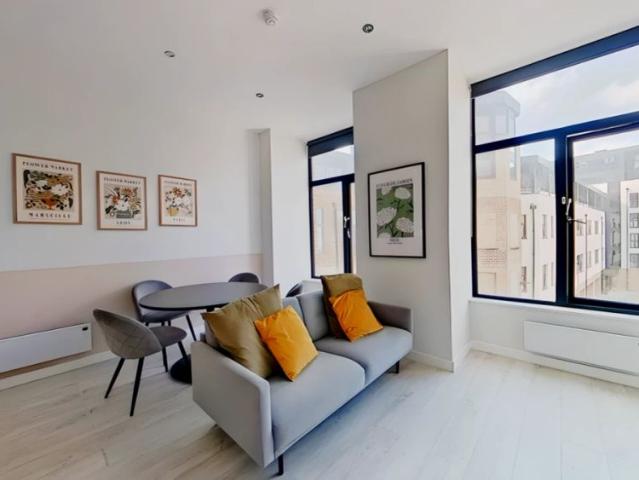 2 Bed 1 Bath
