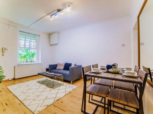 2 Bed / 1 Bath