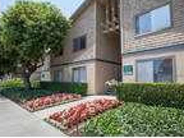 2 Bed 1 Bath $2635 Per Mo