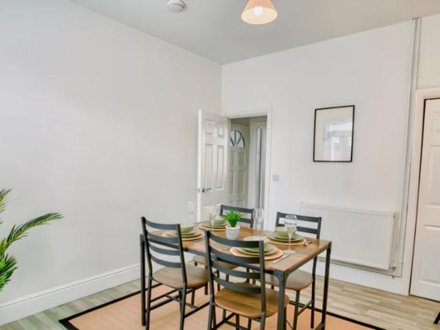 2 Bed 1 Bath