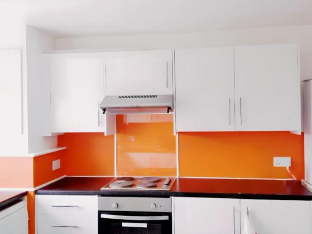 2 Bed / 1 Bath