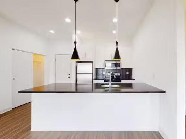 2 Bed 1 Bath