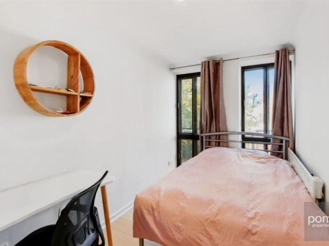 2 Bed 1 Bath, 38 Savoy Court, 245