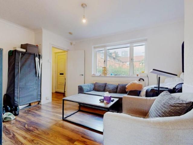 2 Bed / 1 Bath