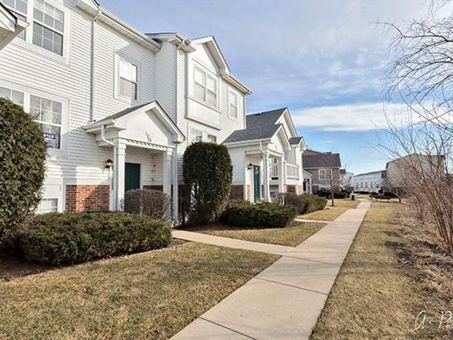 2 Bed 1 Bath Condo 555 N TRIUMPH CT