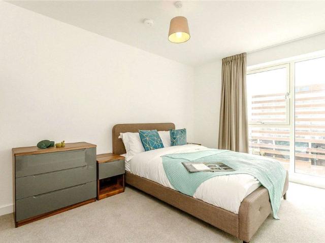2 BED 1 BATH APARTMENT | AVAILABLE NOW | IN HIGH DEMAND | PARKING AVAILABLE | PRIME LOCATION | 24 HOUR CONCIERGE | RESIDENTS GYM
