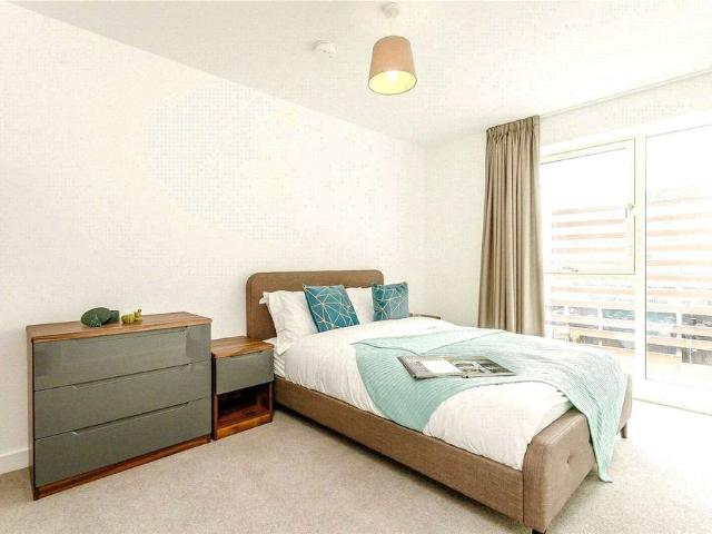 2 BED 1 BATH APARTMENT | AVAILABLE NOW | IN HIGH DEMAND | PARKING AVAILABLE | PRIME LOCATION | 24 HOUR CONCIERGE | RESIDENTS GYM