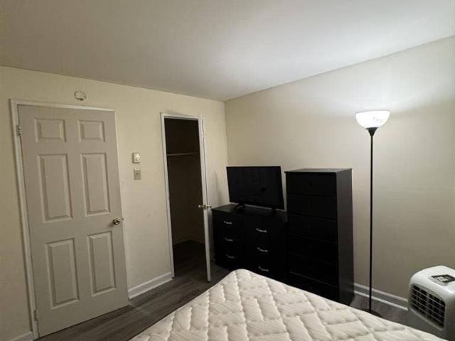 2 bed 1 bath apartment