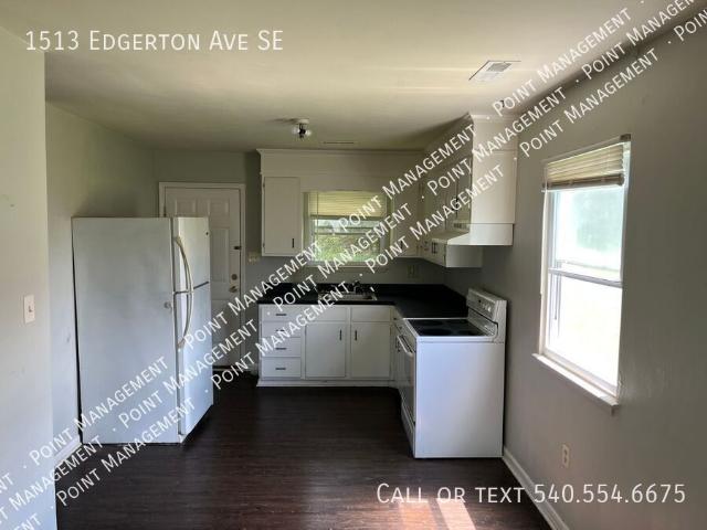 2 bed 1 bath Great Location close to the greenway