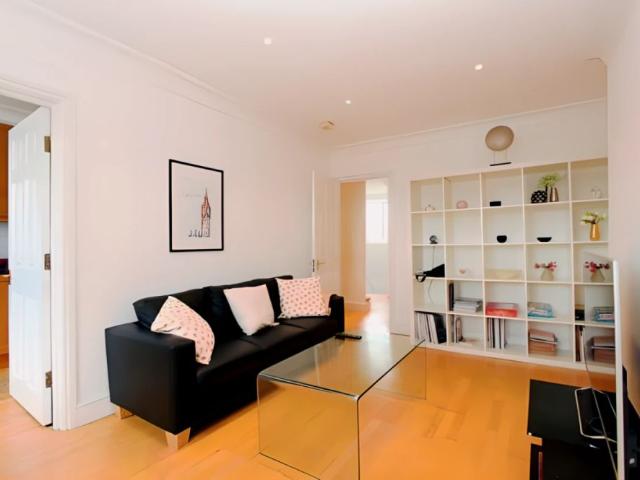 2 Bed 1 Bath, Flat 4,11