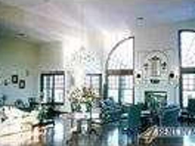 2 bed, 1 bath, safe neighborhood