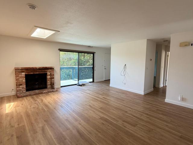 2 Bed 1.5 Bath Condo with Garage in Santa Cruz