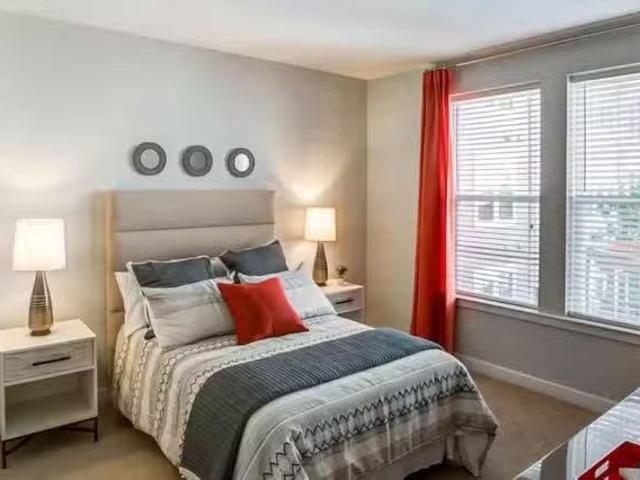 2 Bed 2 Bath
