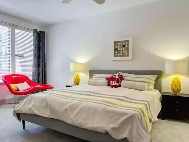 2 Bed 2 Bath