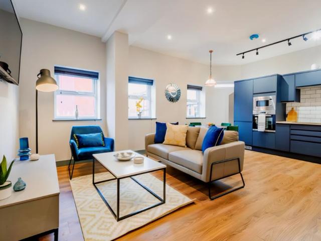 2 Bed 2 Bath