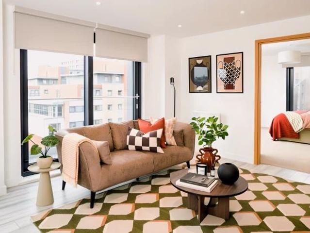 2 Bed 2 Bath