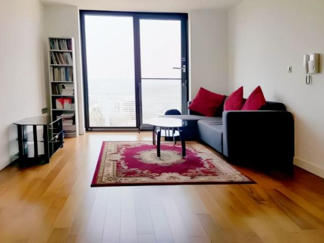 2 Bed / 2 Bath