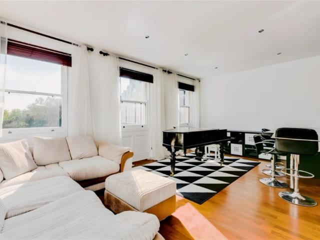 2 Bed / 2 Bath