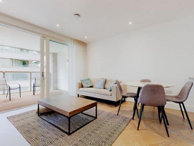 2 Bed / 2 Bath