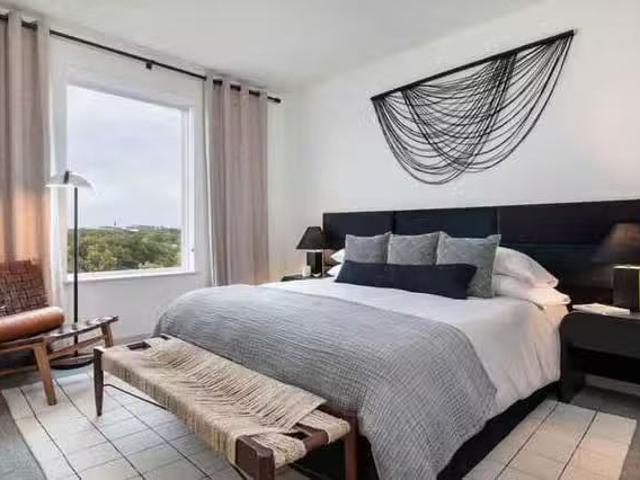 2 Bed 2 Bath