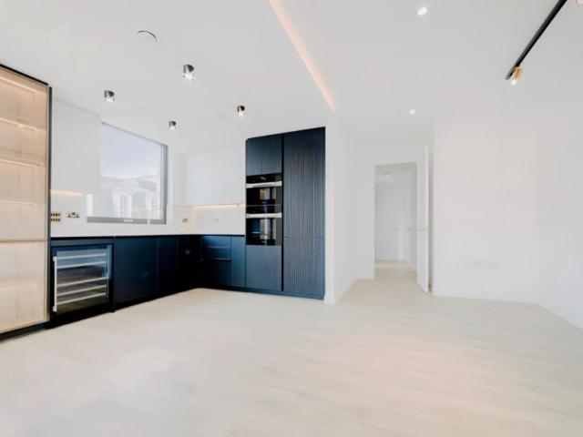2 Bed / 2 Bath