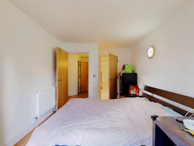 2 Bed / 2 Bath